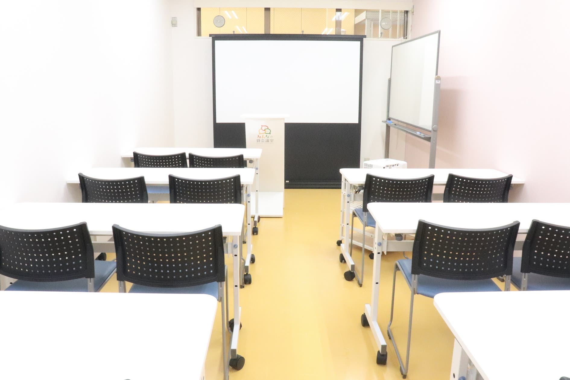 【壺川駅徒歩5分】定員20＋α名！プロジェクター含む備品・高速Wi-Fi無料！旭町103会議室の写真4