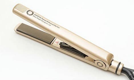 白壁・白家具｜シック｜天蓋ベッド｜花壁｜シャンデリア｜５面背景｜撮影機材無料｜生誕祭・誕生会｜コスプレ｜YouTube配信の写真27