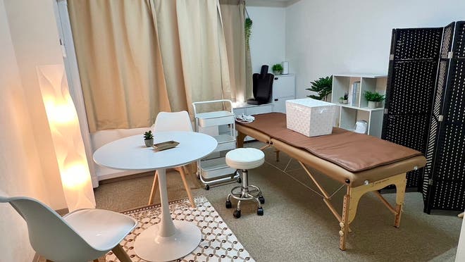 🌸電動ベッド導入🌸《JR新宿駅「徒歩5分」》完全個室のレンタルサロン*なごみサロン|ヒートマット・各種備品充実✨の写真3