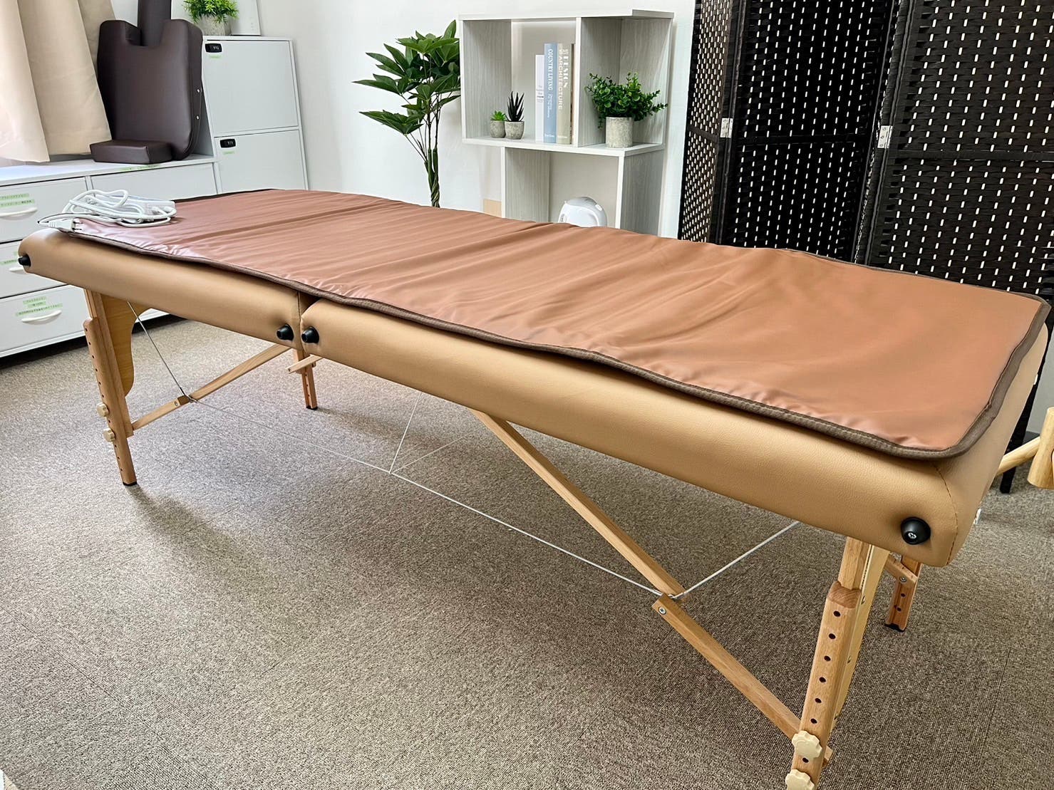 🌸電動ベッド導入🌸《JR新宿駅「徒歩5分」》完全個室のレンタルサロン＊なごみサロン｜ヒートマット・各種備品充実✨の写真15