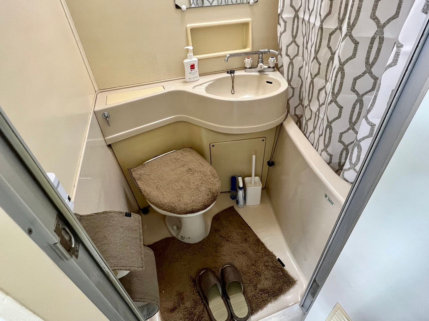 🌸電動ベッド導入🌸《JR新宿駅「徒歩5分」》完全個室のレンタルサロン＊なごみサロン｜ヒートマット・各種備品充実✨の写真20