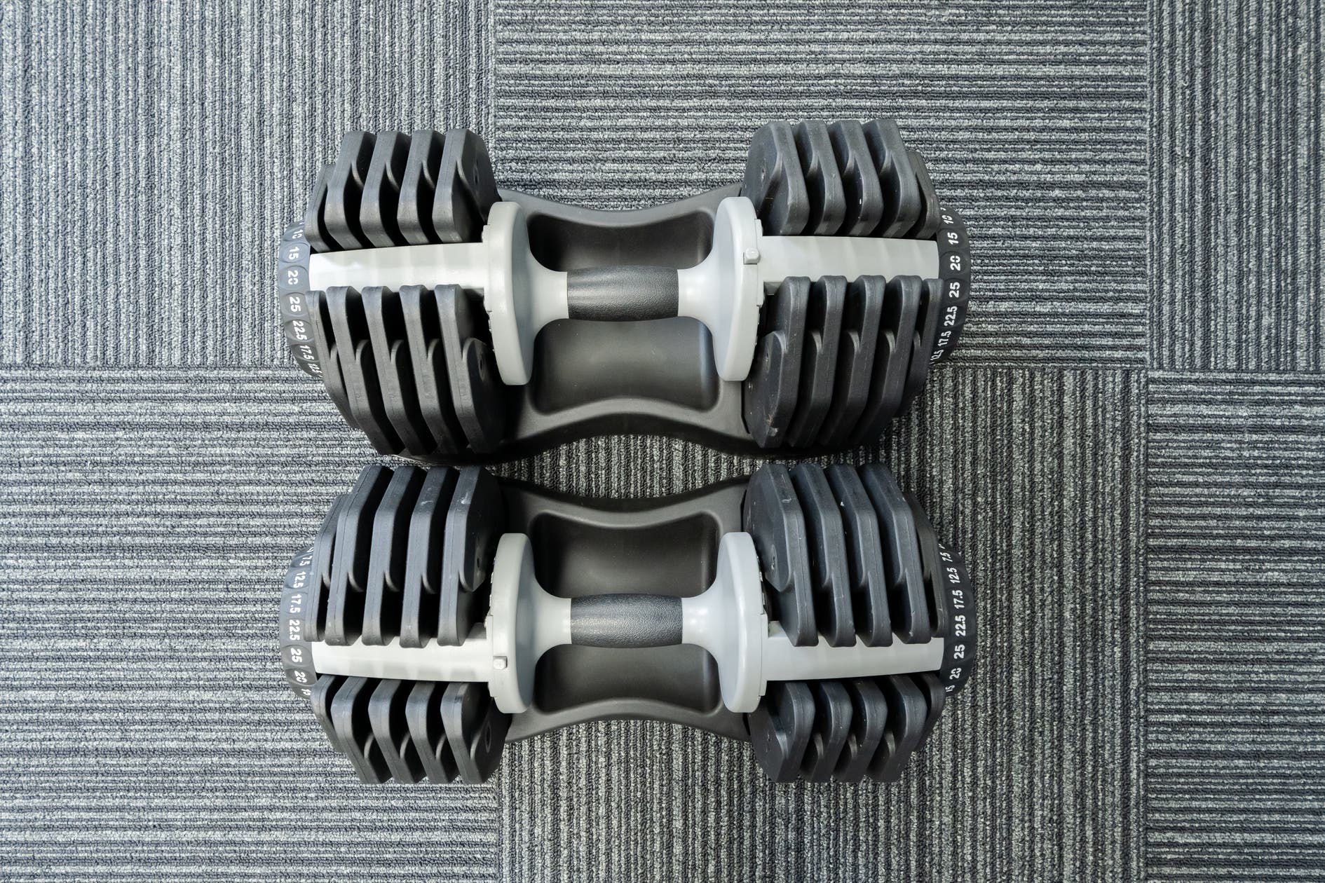 【東新宿駅4分/西早稲田駅5分】いつでも綺麗・清潔なハイクオリティレンタルジムの写真11