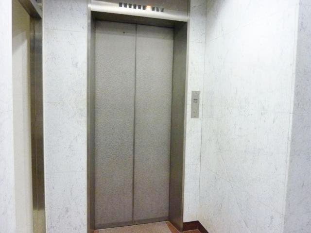 アクセア会議室半蔵門店 第1会議室【半蔵門駅より徒歩1分！スクール57名利用可能な会議室】の写真5