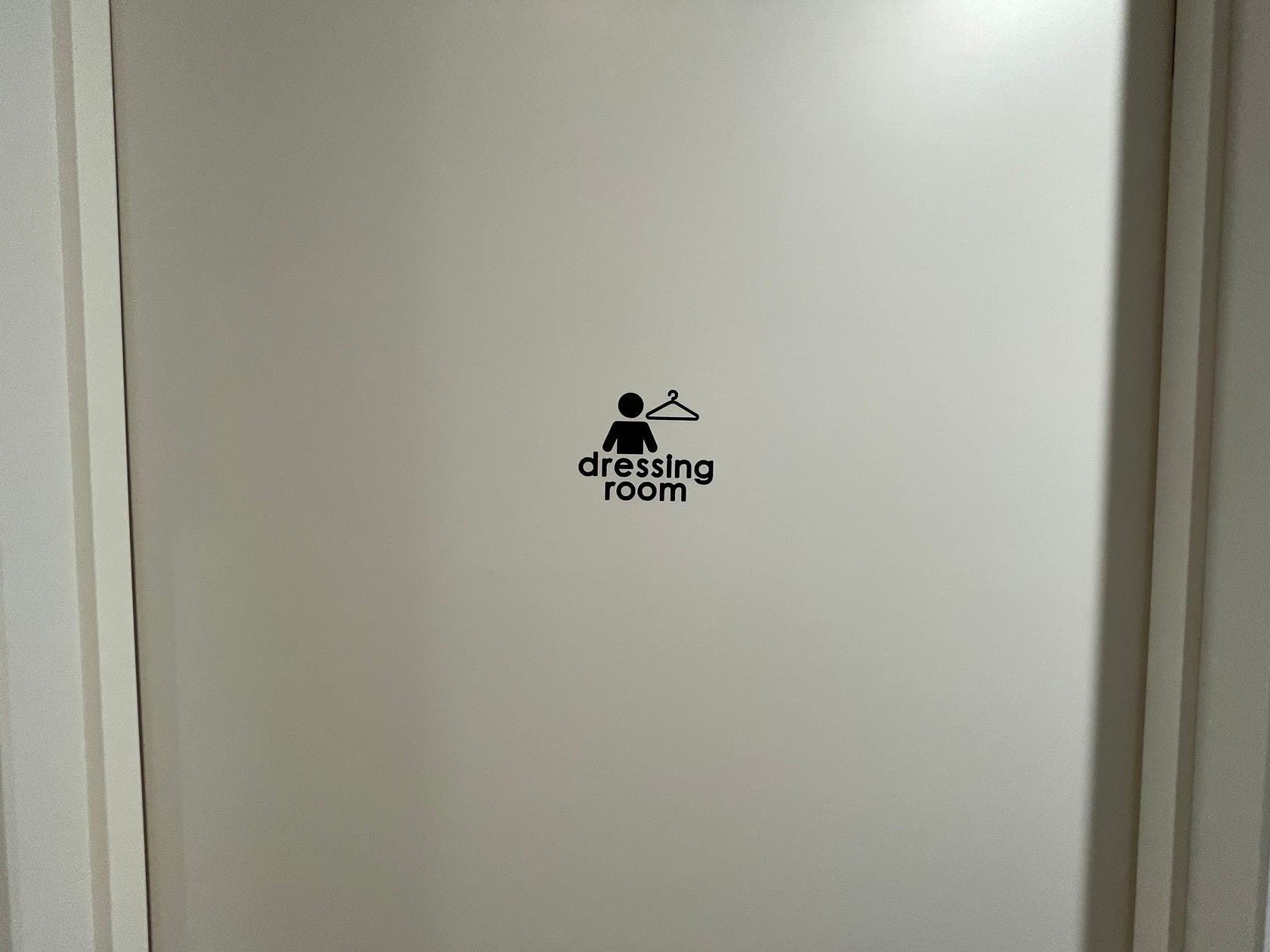 🉐🌈最大50％OFF🎉お得なキャンペーン実施中✨赤坂駅から徒歩5分の広さ40㎡のシックなスタジオ✨の写真9