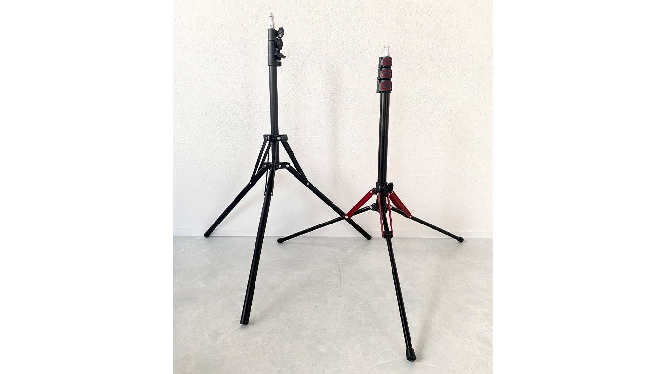 【無料】ライト用三脚の画像1