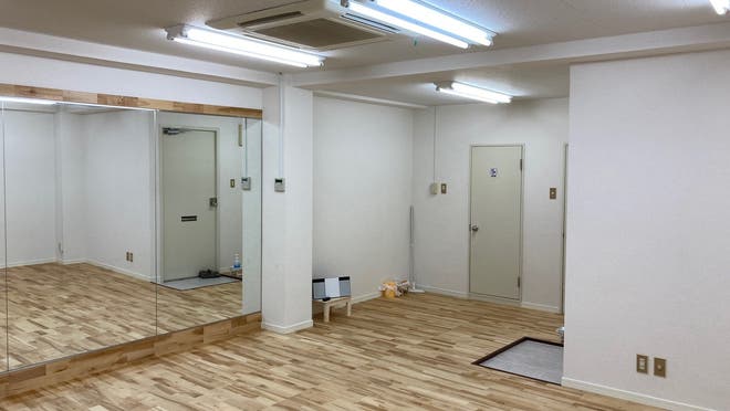 ✨【八丁堀駅2分】✨八丁堀でダンスができるレンタルスタジオ/幅4.3m、高さ1.8mの大型鏡、ダンス等に最適なレンタルスペースの写真5