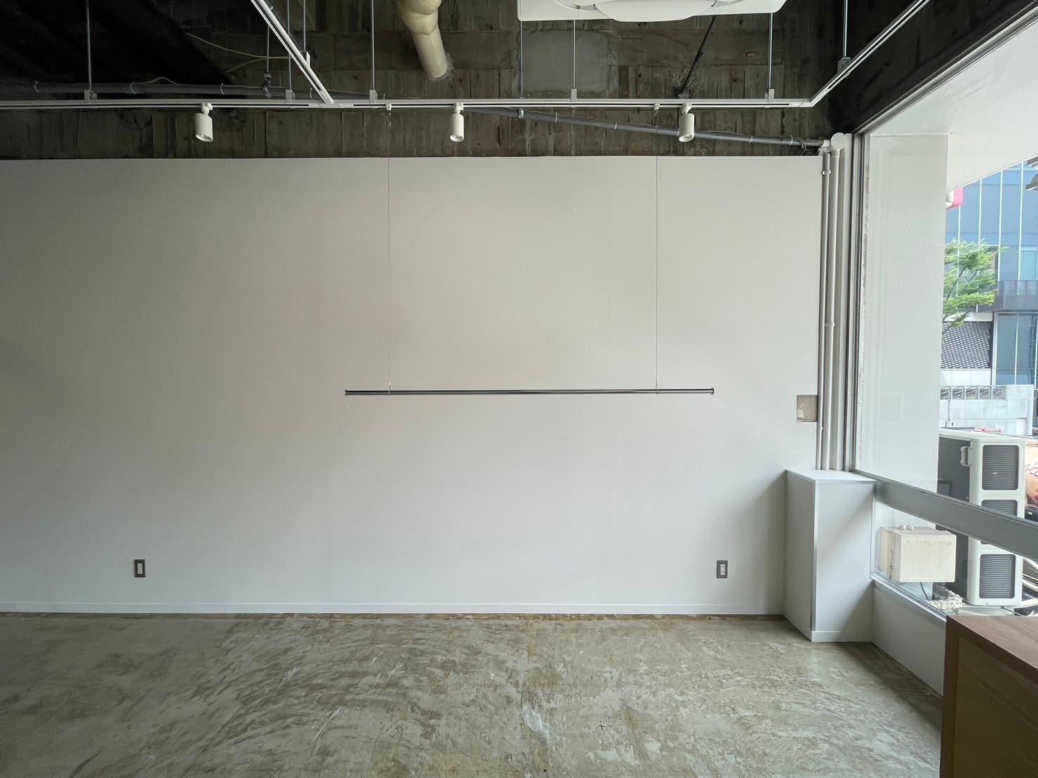 天吊りハンガーポールの画像1