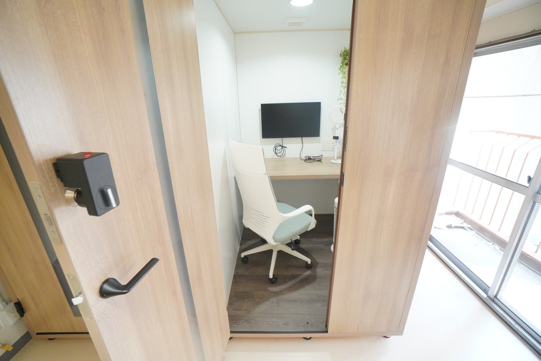 ＜PRIME BOOTH名古屋駅新幹線口No.2（ラージ）＞名古屋駅エスカＥ７出口徒歩4分🚃コンビニ1分🏪個室💼光Wi-Fiの写真9