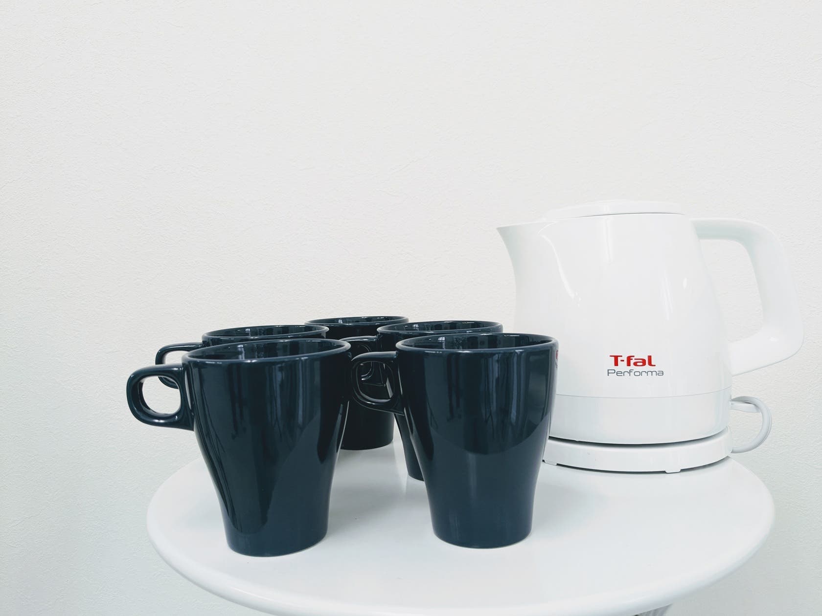 白壁・白家具｜シック｜天蓋ベッド｜花壁｜シャンデリア｜５面背景｜撮影機材無料｜生誕祭・誕生会｜コスプレ｜YouTube配信の写真28