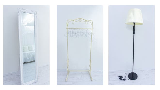 白壁・白家具|シック|天蓋ベッド|花壁|シャンデリア|5面背景|撮影機材無料|生誕祭・誕生会|コスプレ|YouTube配信の写真14