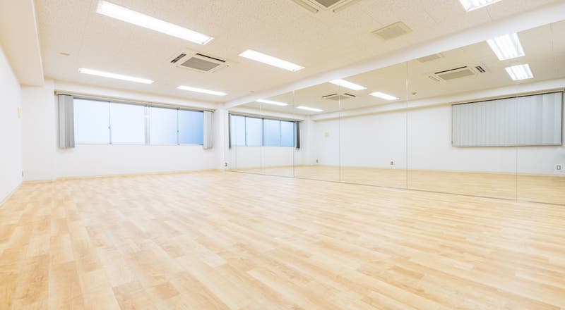 ●【特別割引中】ダンスも動画撮影もできる多目的レンタルスタジオ！【サンタクロス】天神大名