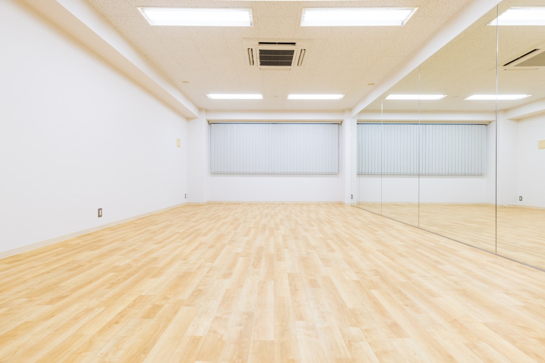 ●【特別割引中】ダンスも動画撮影もできる多目的レンタルスタジオ！【サンタクロス】天神大名の写真4