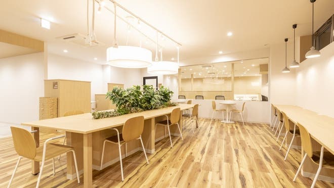 【BIZcomfort町田】ワークスペース時間利用#コワーキングスペース#ドロップイン#フリードリンク#WEB会議#Wi-Fiの写真1