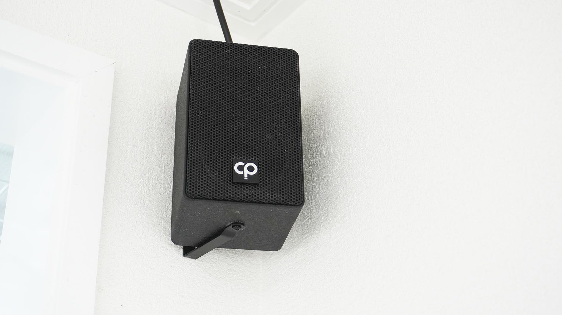 新大阪駅から徒歩3分、1～2人でのダンス、ヨガ、コスプレ、楽器練習、写真・動画撮影にピッタリの写真8