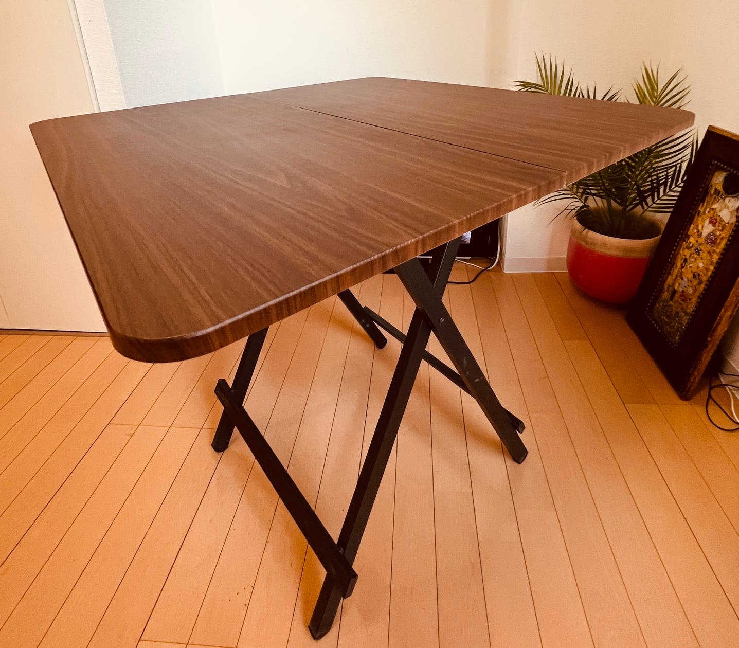 折りたたみテーブル/Foldable Tableの画像1