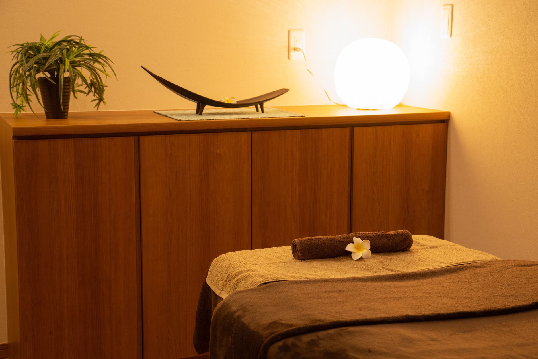 【静岡駅車５分】Wi-Fi利用可/駿河区/完全個室/エステ、整体、マッサージ、施術に最適！！の写真1