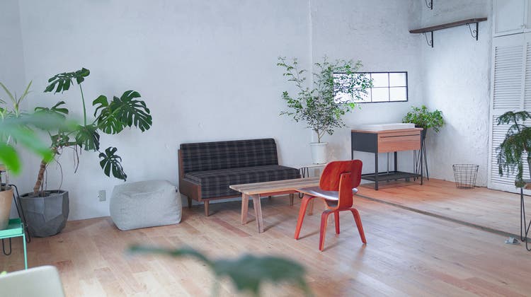 101studioは、アンティーク感のあるおしゃれなレトロマンションをイメージするスタジオです。の写真1