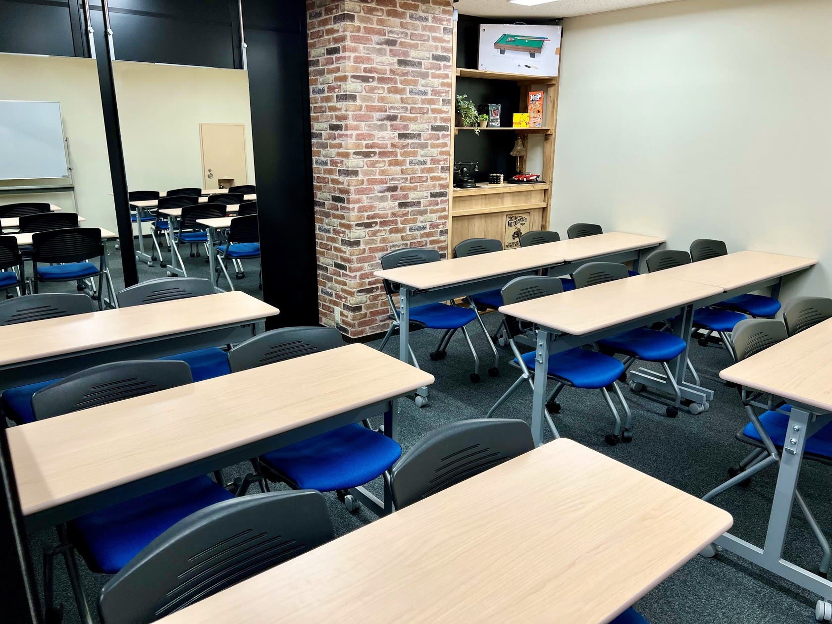 銀座駅2分❗️【～22名】セミナー/ボードゲーム/イベント等🎉開放的なミーティングルーム✨Aの写真13