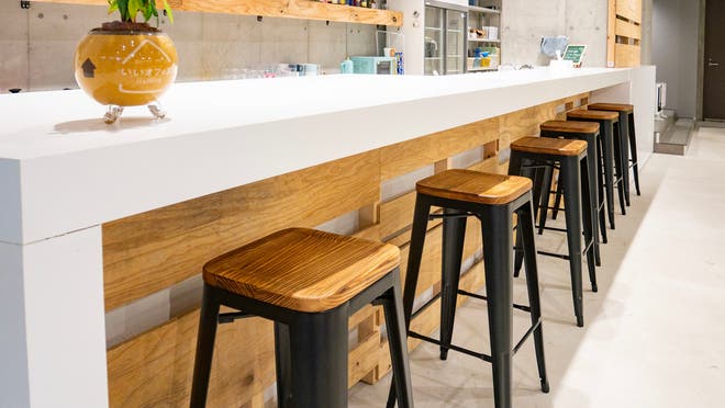 70名着席可【下北沢駅徒歩3分】カウンターキッチン完備!!高天井📷撮影映え✨イベントスペースの写真2