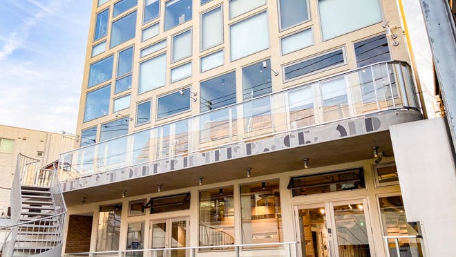 70名着席可【下北沢駅徒歩3分】カウンターキッチン完備!!高天井📷撮影映え✨イベントスペースの写真16