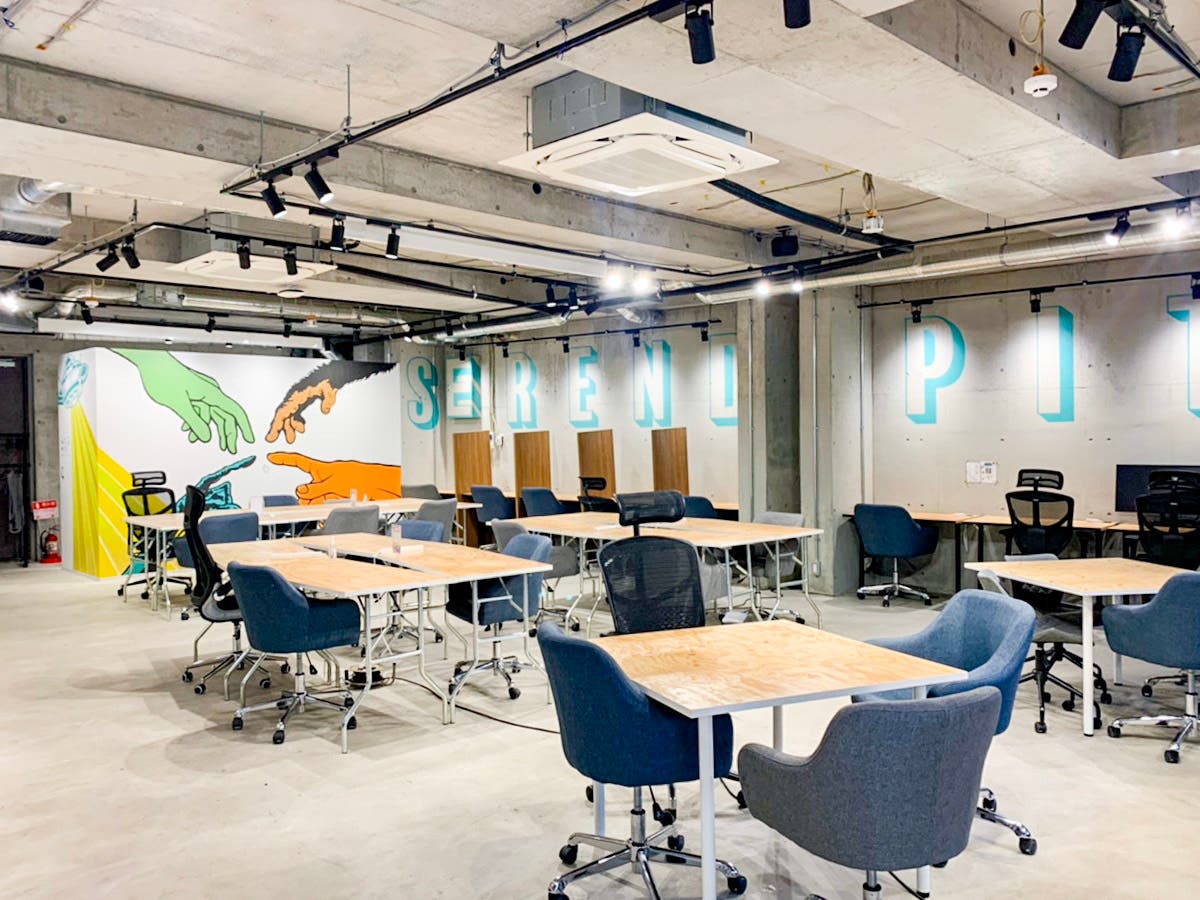 70名着席可【下北沢駅徒歩3分】カウンターキッチン完備!!高天井📷撮影映え✨イベントスペースの写真6