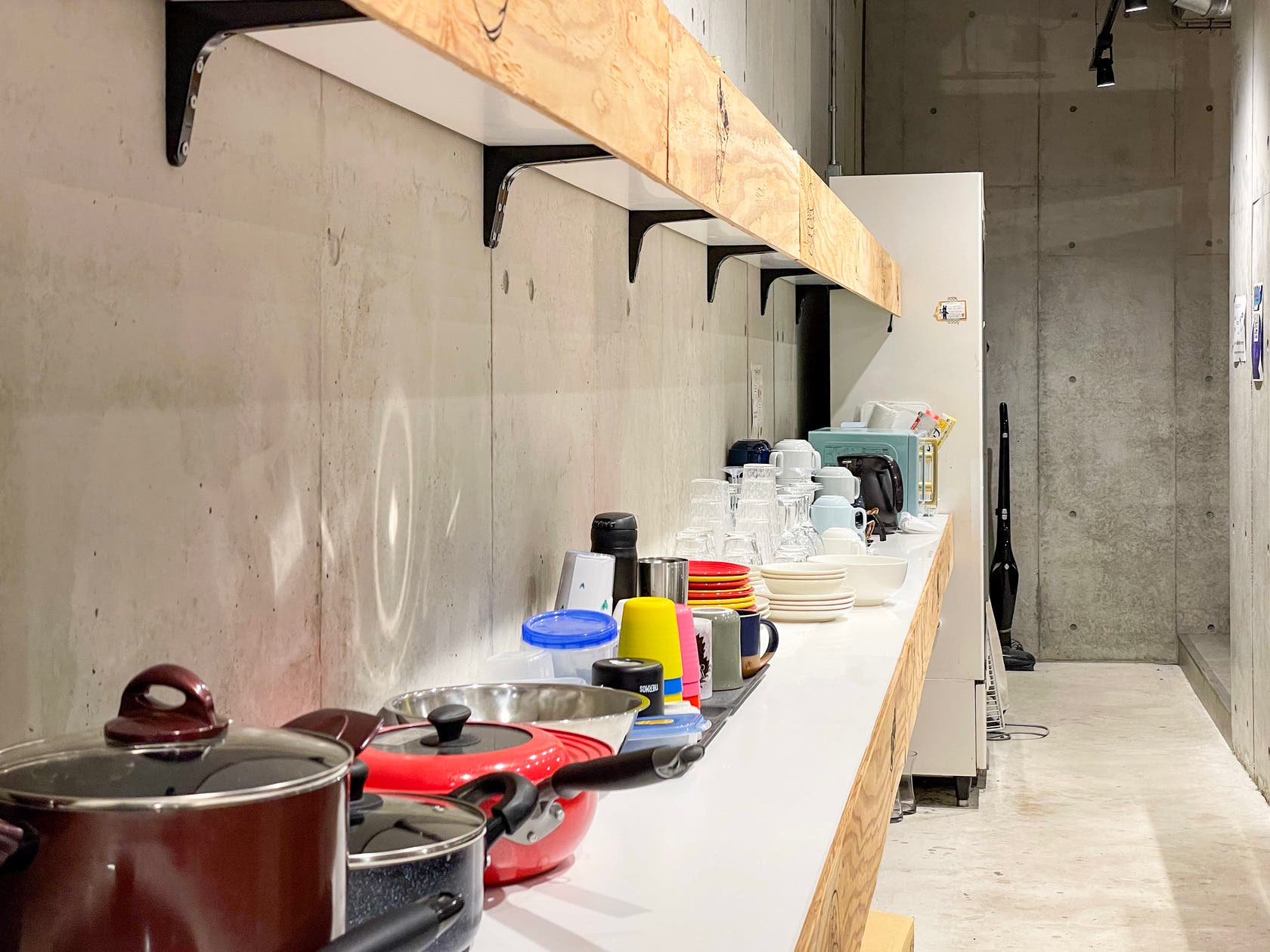 70名着席可【下北沢駅徒歩3分】カウンターキッチン完備!!高天井📷撮影映え✨イベントスペースの写真11