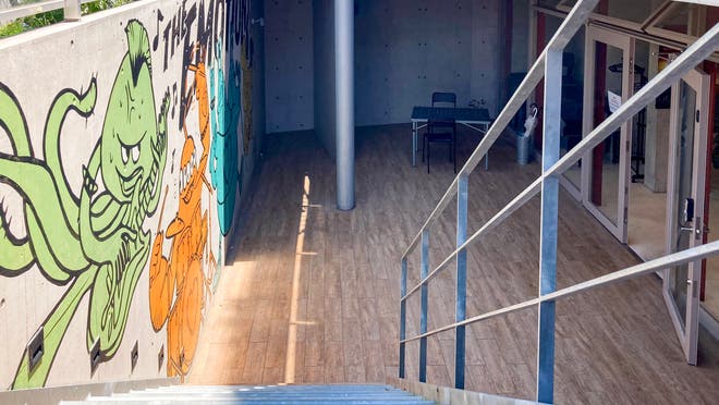 70名着席可【下北沢駅徒歩3分】カウンターキッチン完備!!高天井📷撮影映え✨イベントスペースの写真13