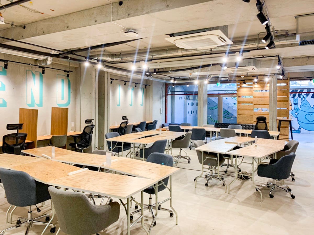 70名着席可【下北沢駅徒歩3分】カウンターキッチン完備!!高天井📷撮影映え✨イベントスペースの写真3