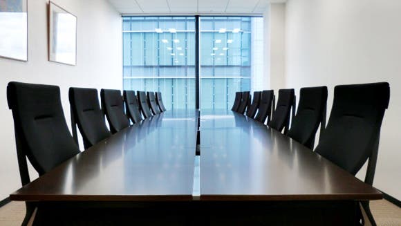 大阪会議室 鐵鋼會館 3号会議室【本町駅徒歩2分/最大14名/高品質・高グレードな貸し会議室】の写真1