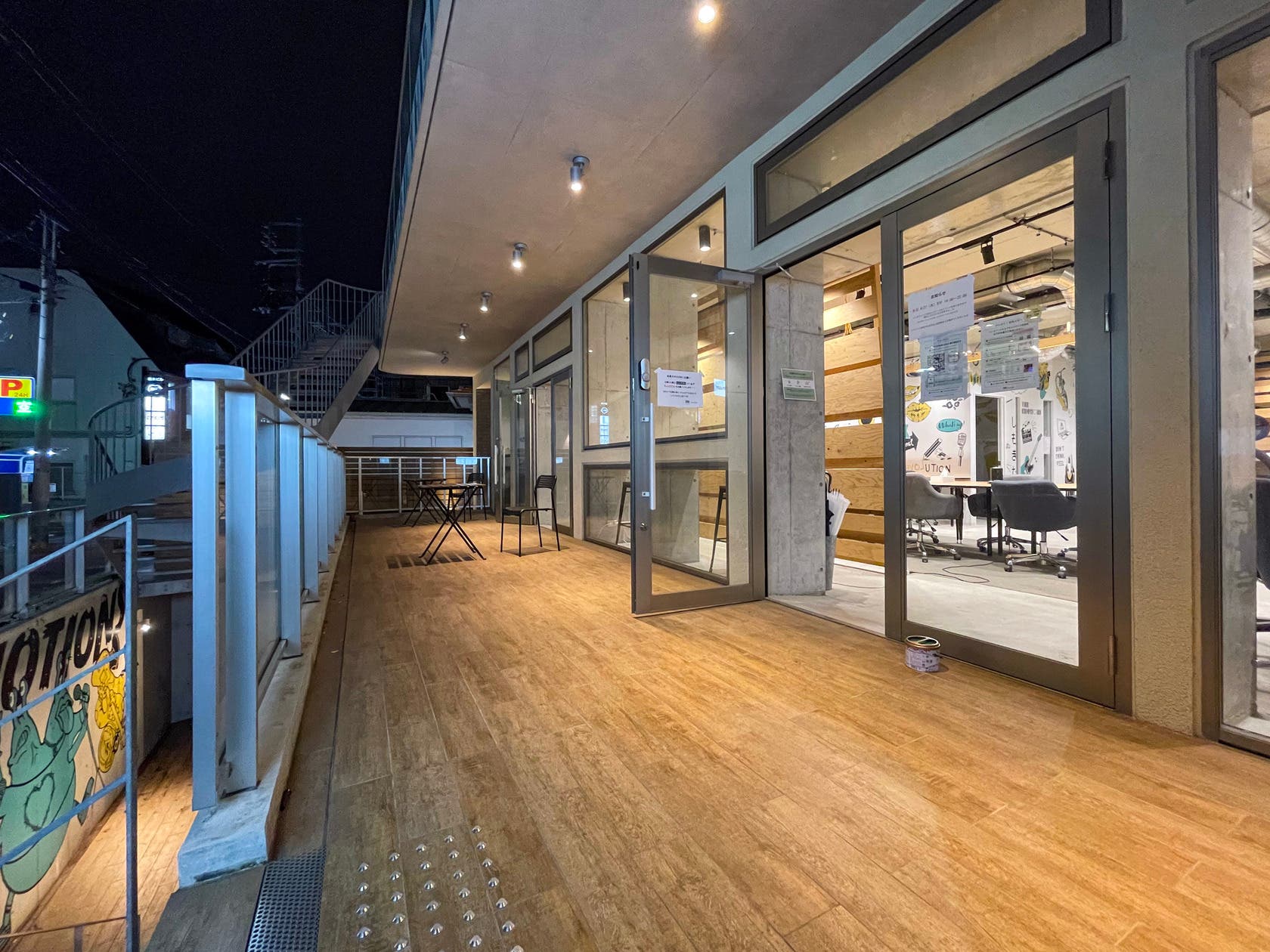 【下北沢駅 徒歩3分】レンタルスペース　　高天井×自然光、Wi-Fi/電源完備！会議、勉強会、撮影、イベントなどに！の写真11