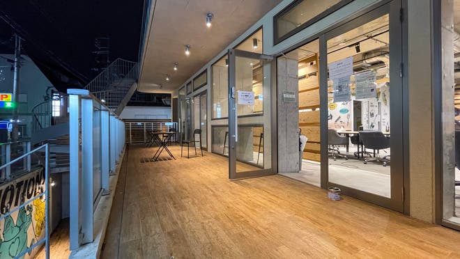 【下北沢駅 徒歩3分】レンタルスペース 高天井×自然光、Wi-Fi/電源完備!会議、勉強会、撮影、イベントなどに!の写真11