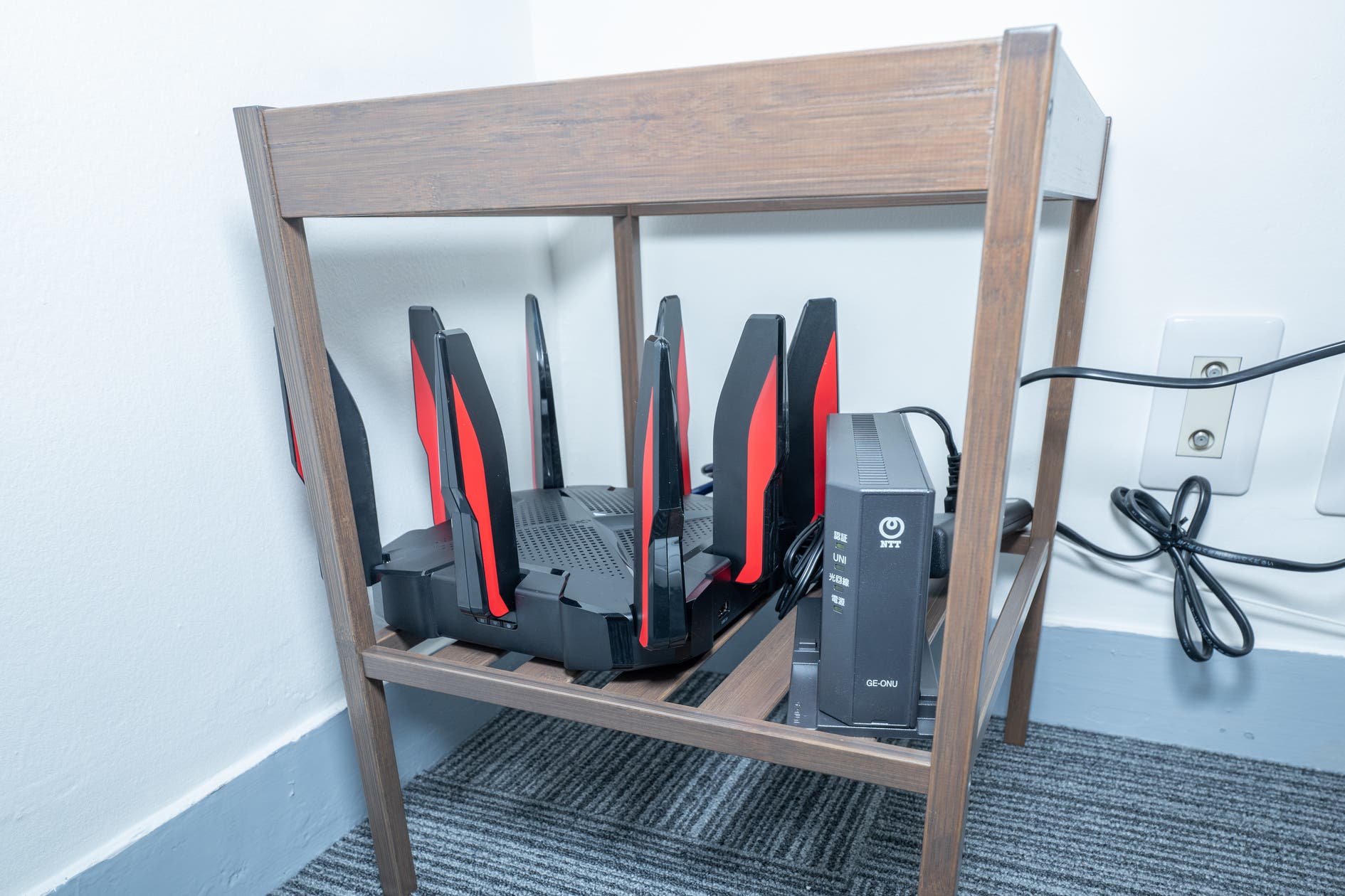 【西新宿駅3分】24席/プロジェクタースクリーン/光回線WiFi/ホワイトボード/演台☆1日1回スタッフ完全清掃のセミナールームの写真12