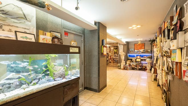 【西新宿駅3分】24席/プロジェクタースクリーン/光回線WiFi/ホワイトボード/演台☆1日1回スタッフ完全清掃のセミナールームの写真23