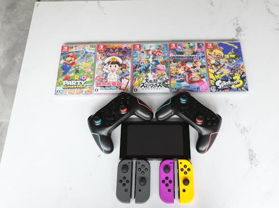 任天堂スイッチ大画面で🎮(ソフト５種類・ジョイコン４・プロコン２)の画像1