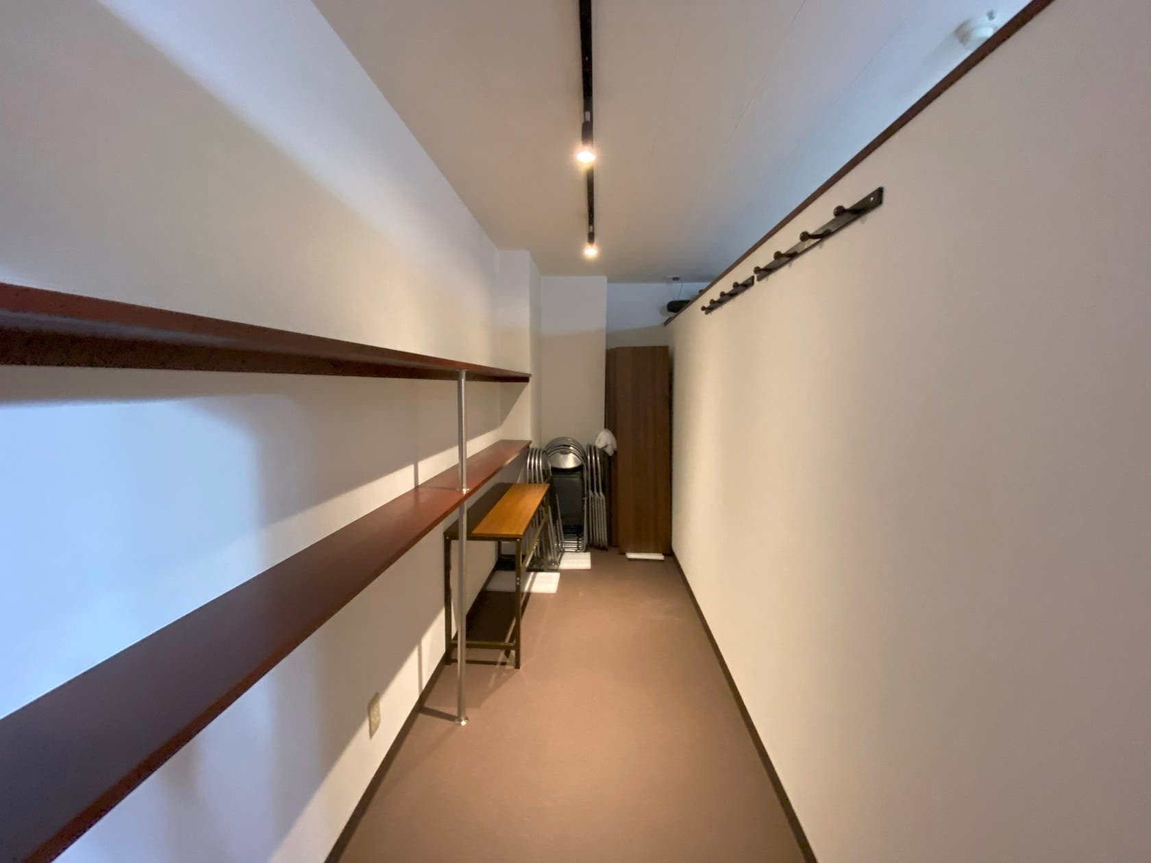 広くて安くて綺麗な福岡レンタルスタジオ 設備備品も充実。24時間営業で深夜練も可能の写真17