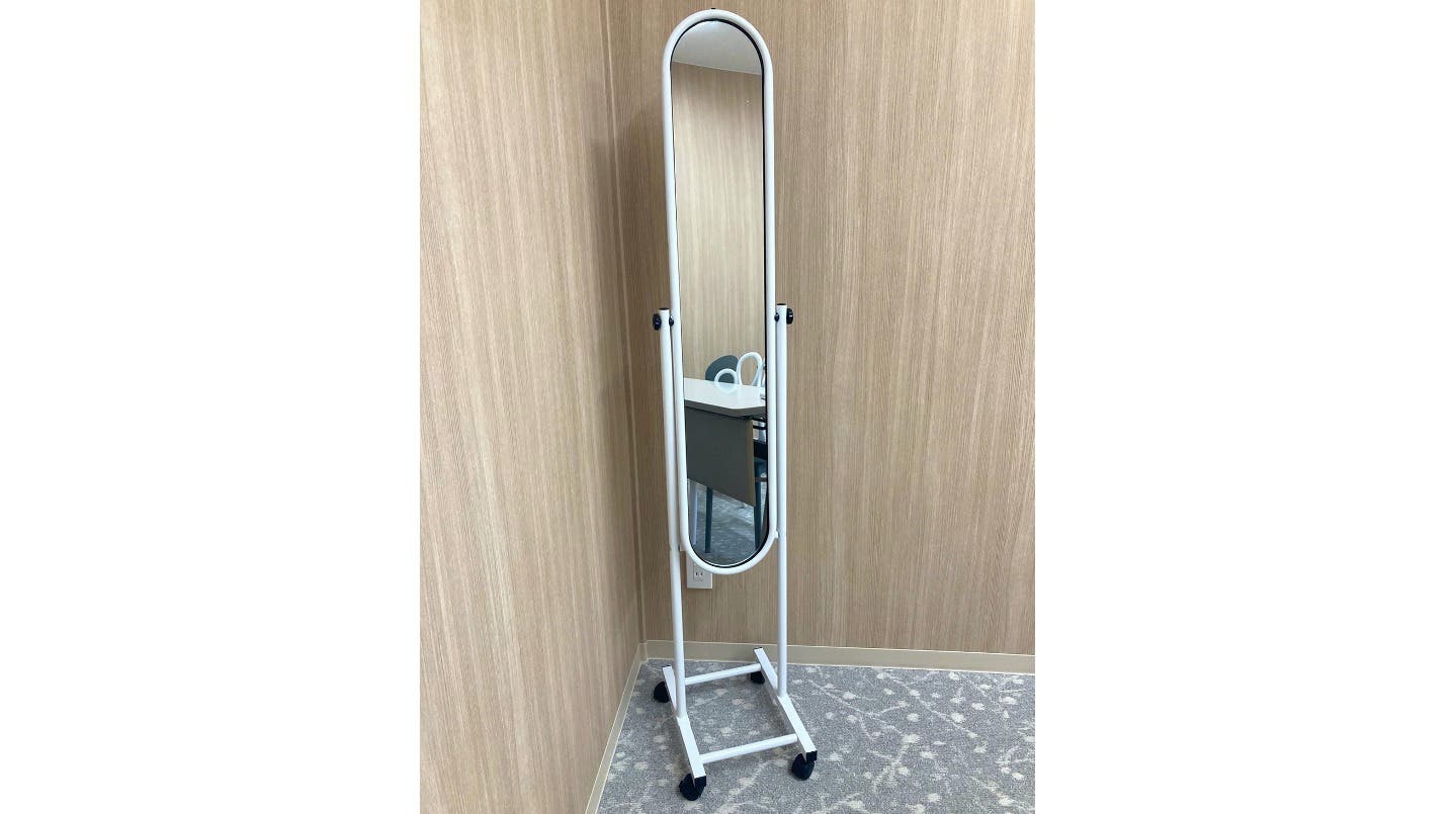 ＜レンタルスペースYAHAGI No.2＞ツルマガーデン内🌳9名収容💺Wi-Fi📶会議/商談/テレワークの写真13