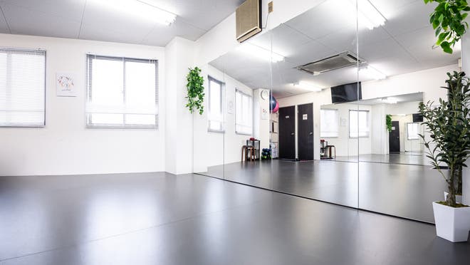 🌸名古屋市西区浄心駅1番出口徒歩20秒🌸新スタジオOPEN!!ヨガ・各種ダンス練習に最適!フィットネス用器具備品あり!の写真3