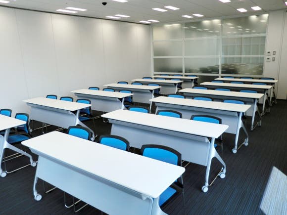 大阪会議室　鐵鋼會館　6号会議室【本町駅徒歩2分/最大36名/高品質・高グレードな貸し会議室】の写真1