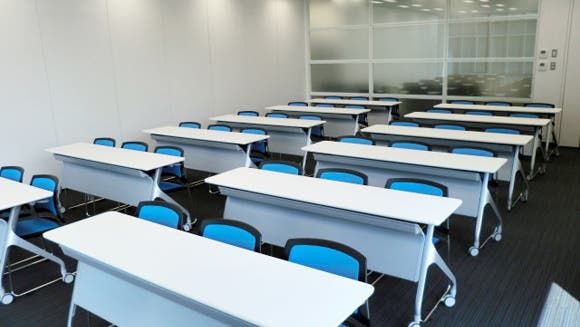 大阪会議室 鐵鋼會館 6号会議室【本町駅徒歩2分/最大36名/高品質・高グレードな貸し会議室】の写真1