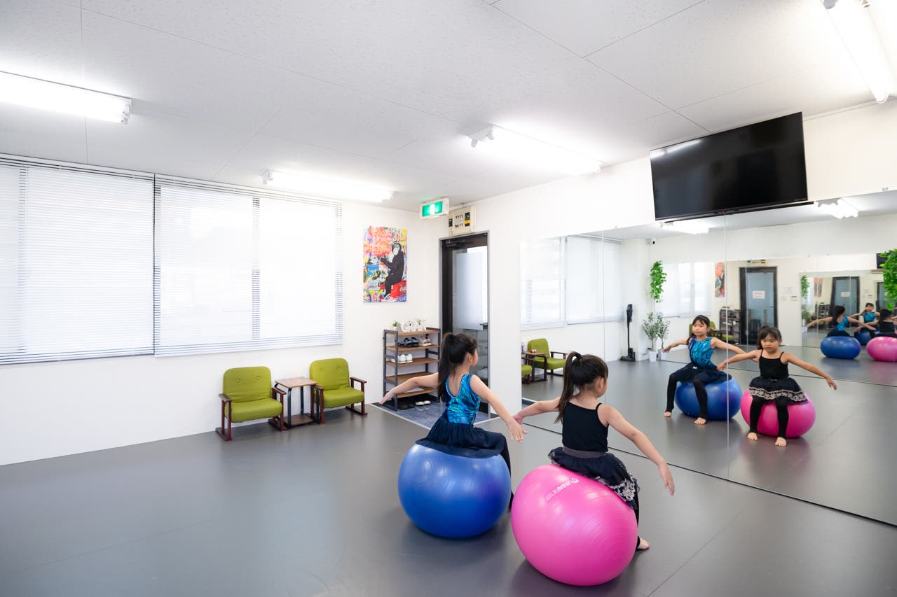 🌸名古屋市西区浄心駅１番出口徒歩20秒🌸新スタジオOPEN！！ヨガ・各種ダンス練習に最適！フィットネス用器具備品あり！の写真11