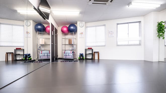 🌸名古屋市西区浄心駅1番出口徒歩20秒🌸新スタジオOPEN!!ヨガ・各種ダンス練習に最適!フィットネス用器具備品あり!の写真4