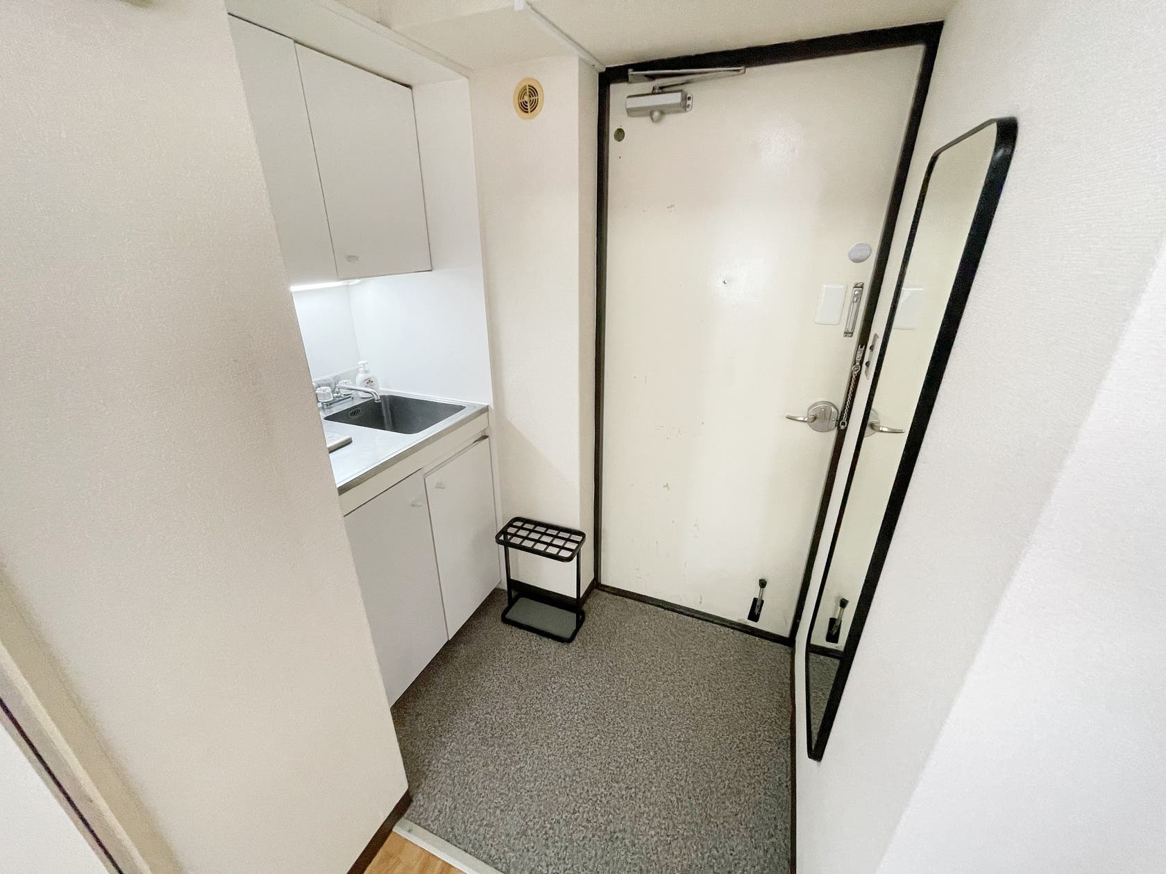 【高田馬場駅徒歩3分！30名利用可！】高速光WiFi・50型テレビ・ホワイトボード全て無料！ふれあい貸し会議室 高田馬場Fの写真15