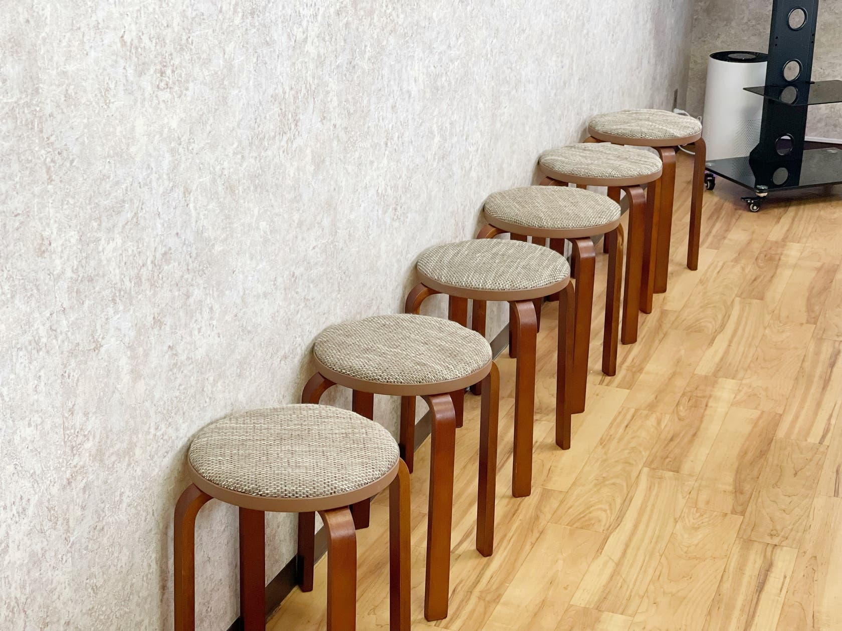 【高田馬場駅徒歩3分！30名利用可！】高速光WiFi・50型テレビ・ホワイトボード全て無料！ふれあい貸し会議室 高田馬場Fの写真19