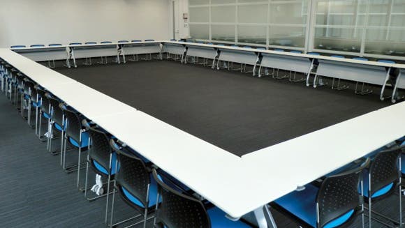 大阪会議室 鐵鋼會館 5+6号会議室【本町駅徒歩2分/最大116名/高品質・高グレード貸会議室】の写真2