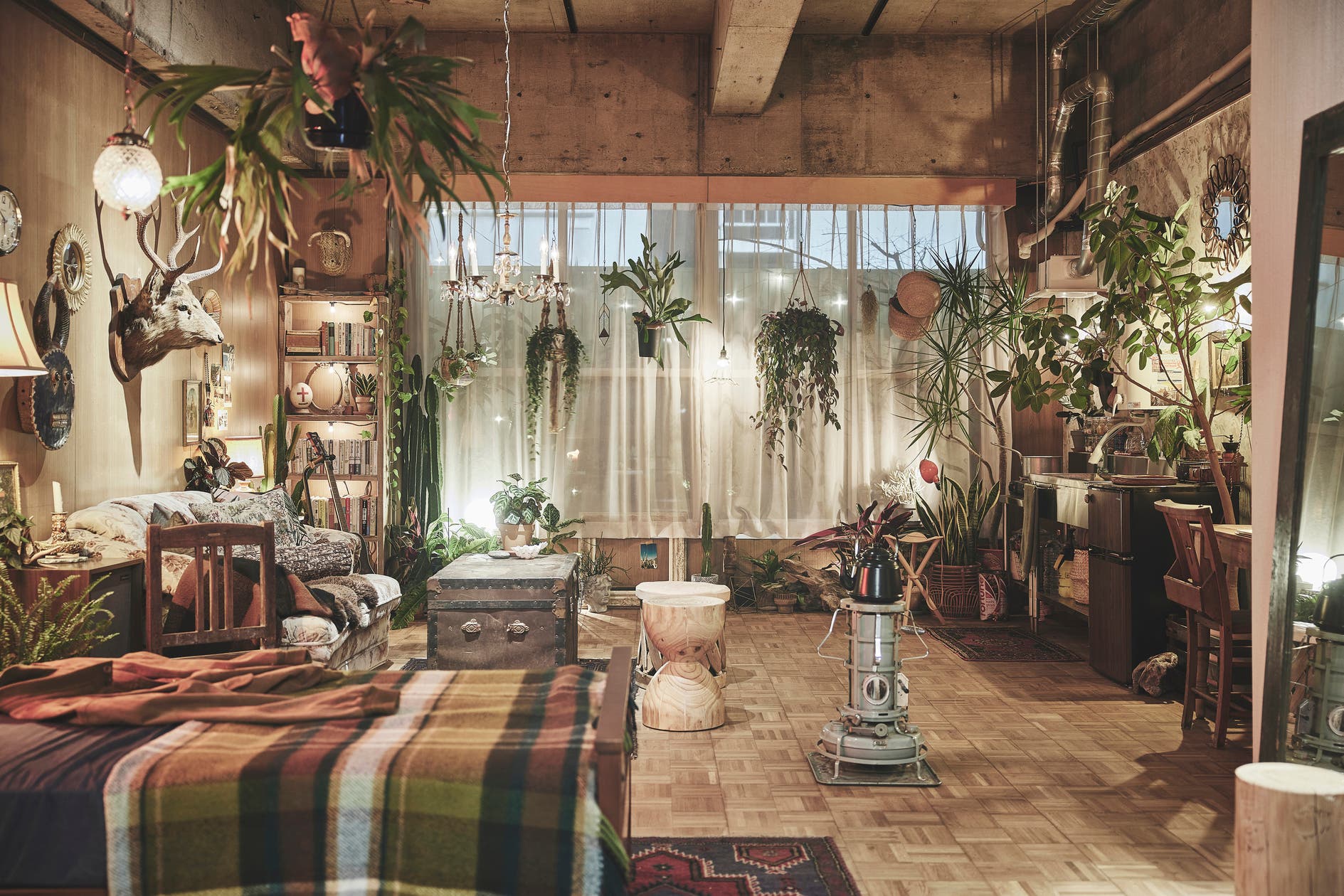 【三軒茶屋駅徒歩2分】CM、MV、商品撮影に。生活感とフォトジェニックを兼ね備えた、都会の小さな山小屋風スタジオの写真16