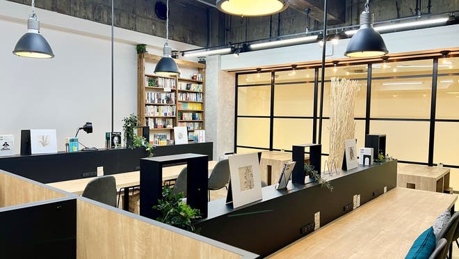 衝撃価格 東銀座駅直結🚇綺麗なオフィスで作業&自習💻 wi-fi/電源あり/同ビルにコンビニあり(コワーキング)VD5の写真1