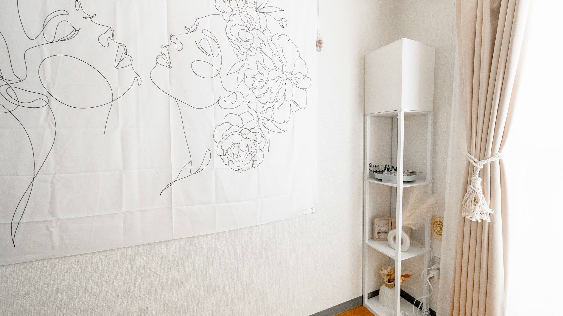 KUTSUROGIかしわ🏆ベストホスト受賞🏆1日中くつろげる人をダメにする空間🖤映画視聴可🎬の写真8