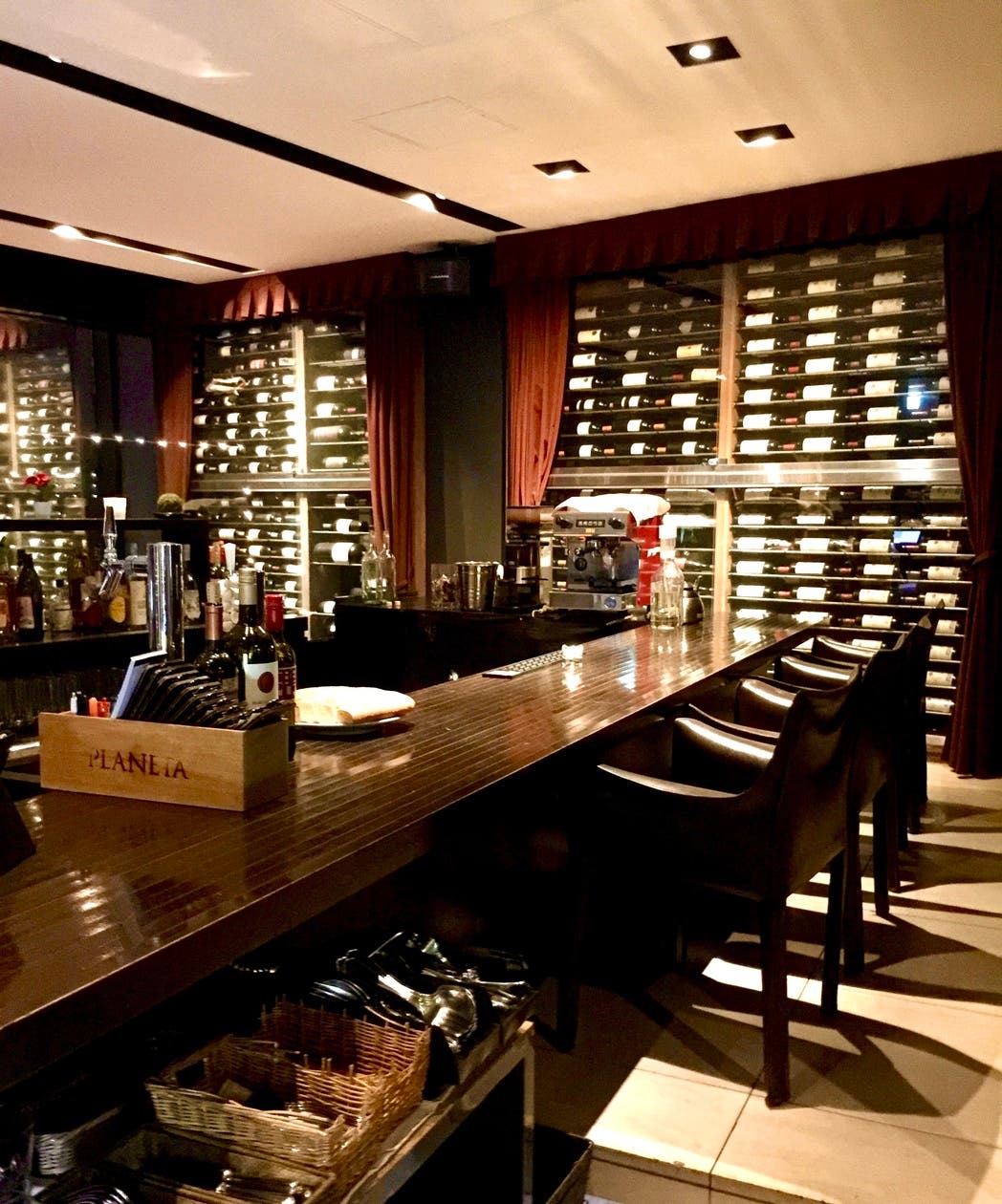 ビル最上階、中庭のあるレストラン。撮影やセミナー、会議、講演会、マルシェ、演奏会等に。中庭も完備。の写真10