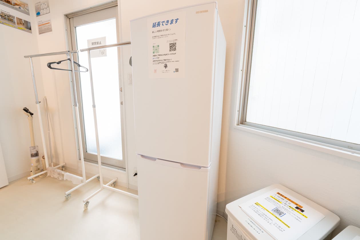 冷蔵庫、電子レンジ、ポットの画像1