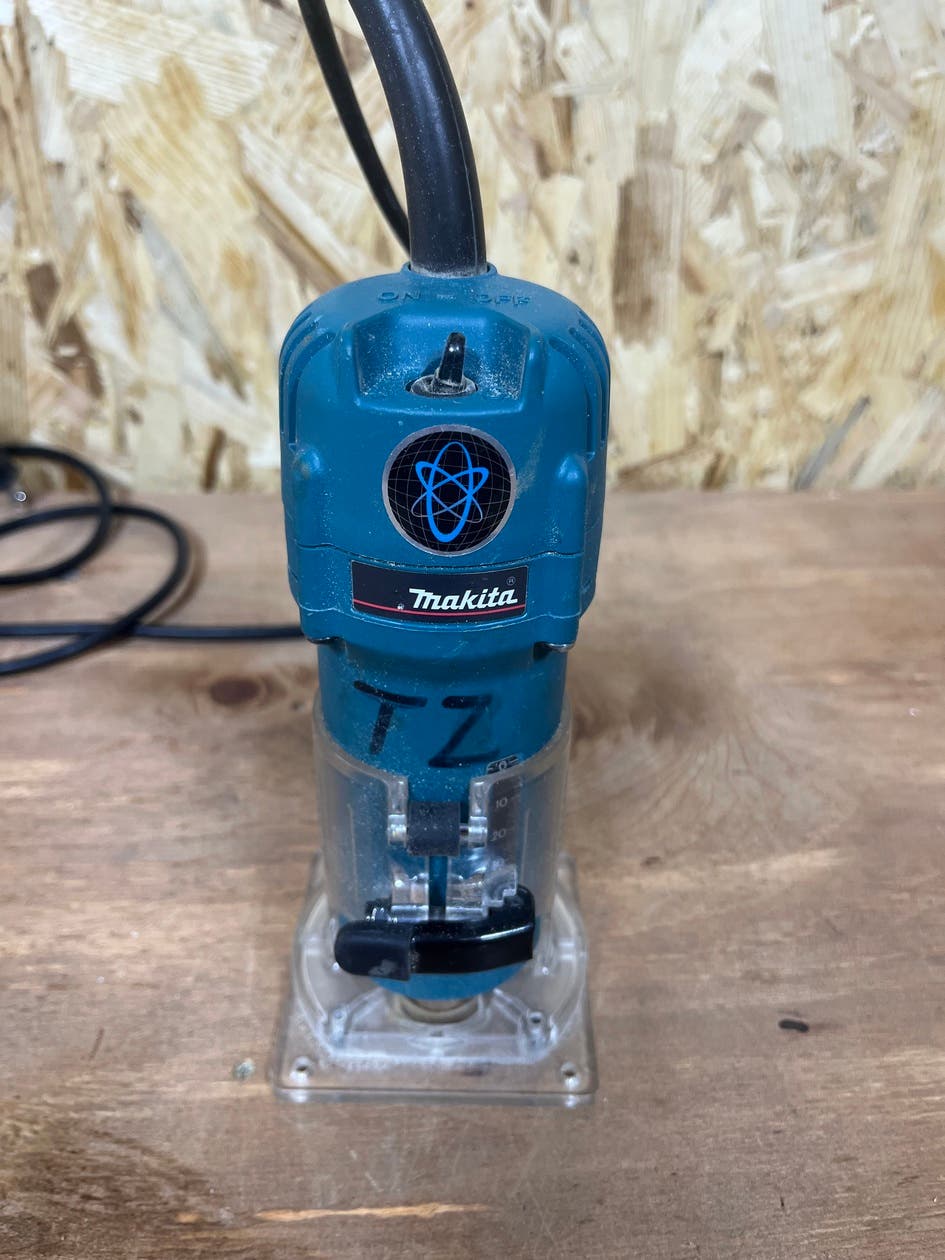 マキタ電子トリマーの画像1